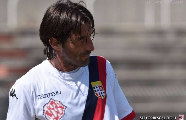 Alex Frau per Sassari, all’asta tre oggetti del 10 torresino