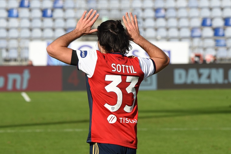 Mercato Cagliari, riscattato Sottil. Ora tocca alla Fiorentina