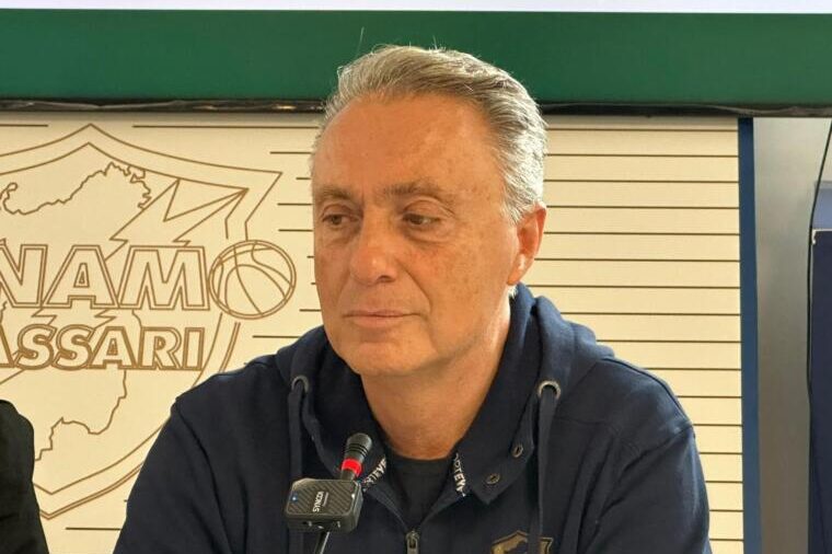 Dinamo Sassari, Bucchi: “Siamo in crescita, a Pistoia con lucidità”