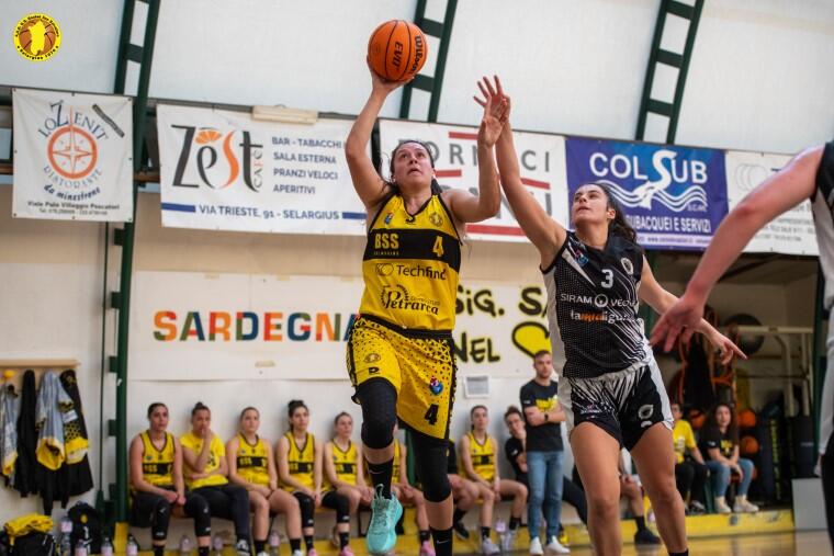 Basket, A2/F | La Techfind Selargius si arrende nel finale contro La Spezia