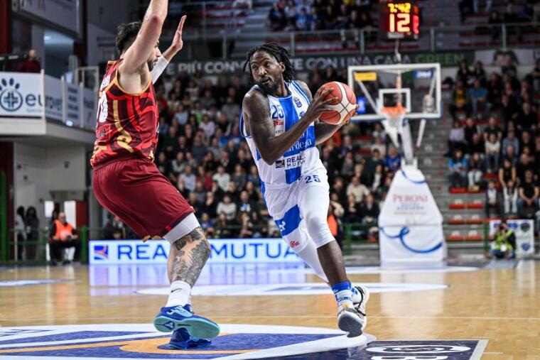 Le Pagelle | Dinamo Sassari: l’energia di Thomas trascina, bene anche ...