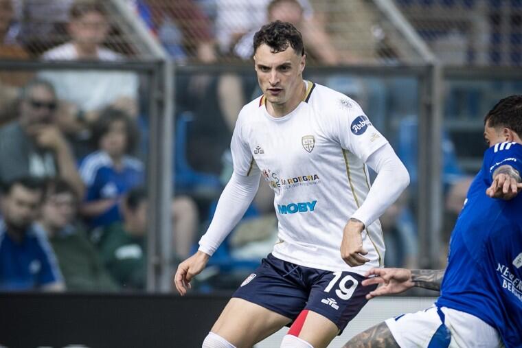 Zortea: “Mercato? Contento a Cagliari, ma sono pronto per livelli ...